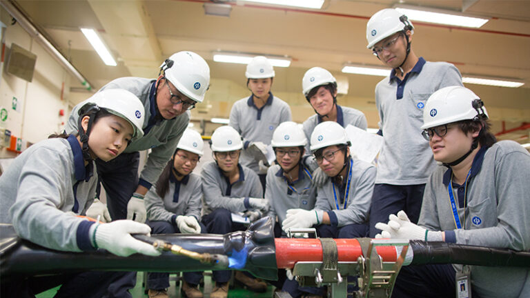 PolyU SPEED 三大工程學課程通過評審 獲香港工程師學會認可 - 明報升學網